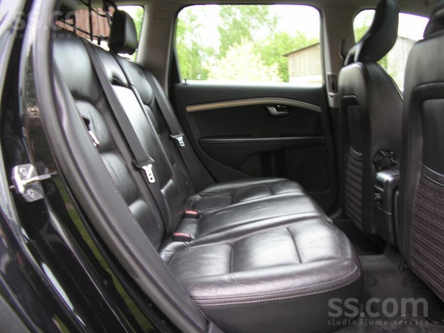 Melns Volvo XC70 2013 Rīga, ar dzinēja tilpumu 2.40 L un nobraukumu 0 tūkst. km par 12350 €, foto 28 vietnē AUTOMOTO.COM.LV