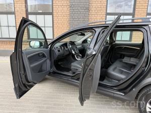Melns Volvo XC70 2013 Rīga, ar dzinēja tilpumu 2.00 L un nobraukumu 275 tūkst. km par 11450 €, foto 8 vietnē AUTOMOTO.COM.LV