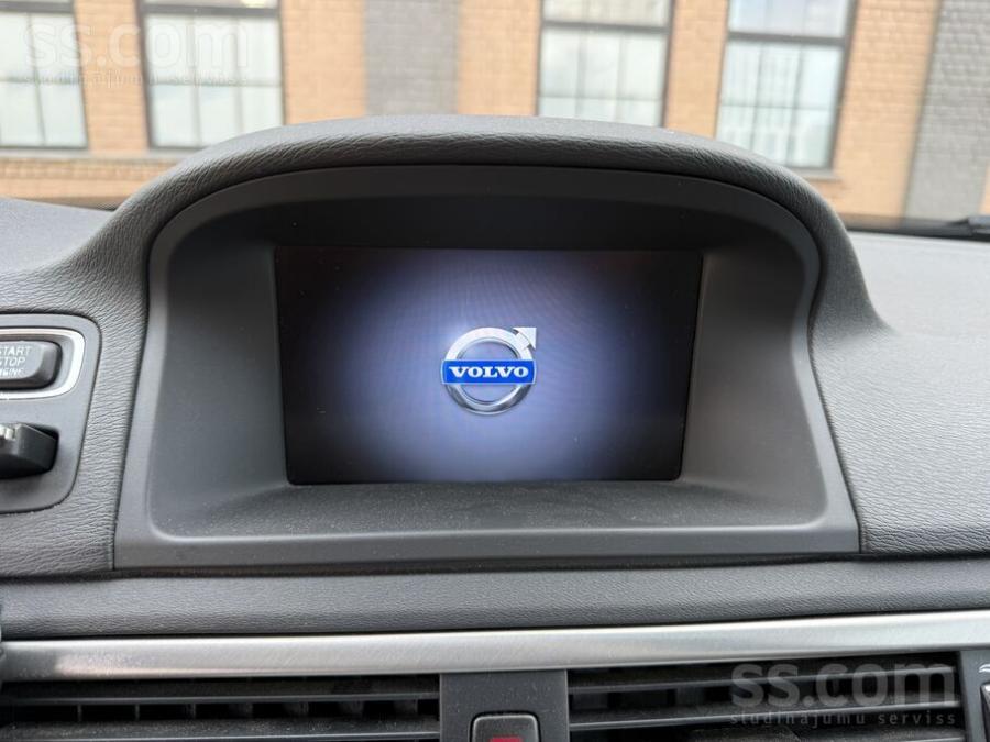 Melns Volvo XC70 2013 Rīga, ar dzinēja tilpumu 2.00 L un nobraukumu 275 tūkst. km par 11450 €, foto 20 vietnē AUTOMOTO.COM.LV