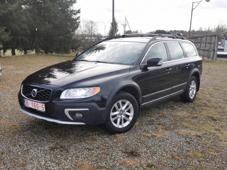 Melns Volvo XC70 2013 Rīga, ar dzinēja tilpumu 2.40 L un nobraukumu 312 tūkst. km par 11300 €, foto 1 vietnē AUTOMOTO.COM.LV