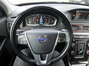 Melns Volvo XC70 2013 Rīga, ar dzinēja tilpumu 2.40 L un nobraukumu 312 tūkst. km par 11300 €, foto 10 vietnē AUTOMOTO.COM.LV