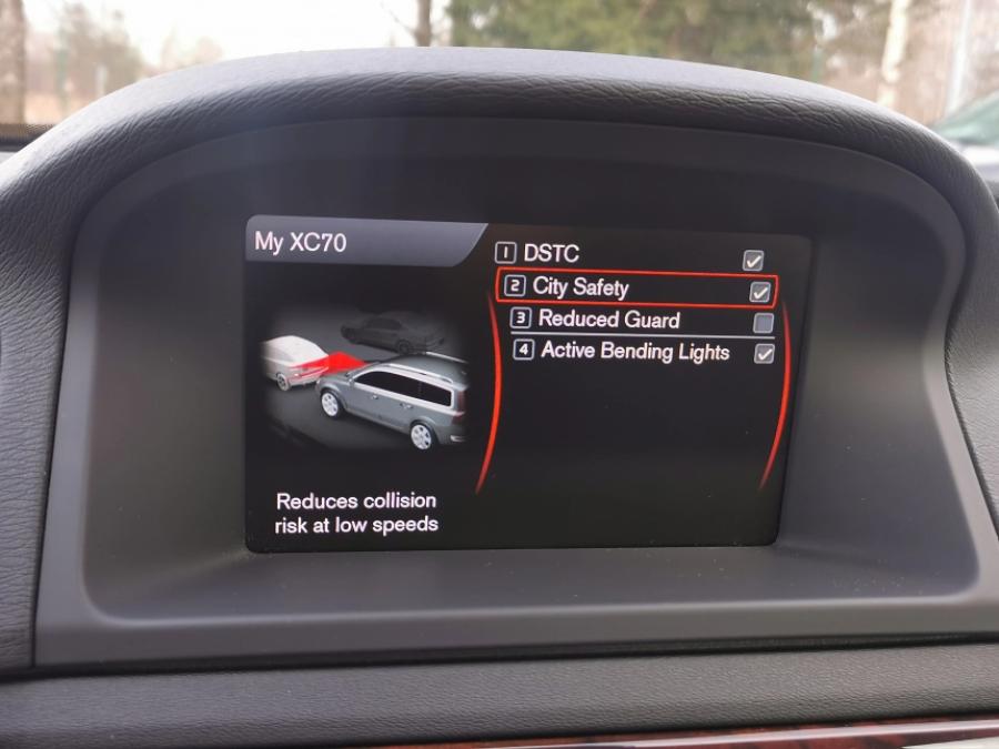 Melns Volvo XC70 2013 Rīga, ar dzinēja tilpumu 2.40 L un nobraukumu 312 tūkst. km par 11300 €, foto 19 vietnē AUTOMOTO.COM.LV
