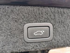 Melns Volvo XC70 2013 Rīga, ar dzinēja tilpumu 2.40 L un nobraukumu 312 tūkst. km par 11300 €, foto 21 vietnē AUTOMOTO.COM.LV