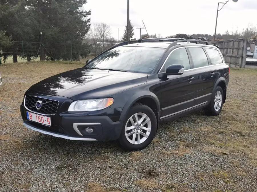Melns Volvo XC70 2013 Kuldīga, ar dzinēja tilpumu 2.40 L un nobraukumu 312 tūkst. km par 11300 €, foto 1 vietnē AUTOMOTO.COM.LV