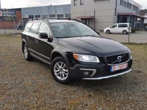 Melns Volvo XC70 2013 Kuldīga, ar dzinēja tilpumu 2.40 L un nobraukumu 312 tūkst. km par 11300 €, foto 4 vietnē AUTOMOTO.COM.LV