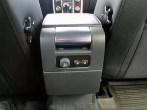 Melns Volvo XC70 2013 Kuldīga, ar dzinēja tilpumu 2.40 L un nobraukumu 312 tūkst. km par 11300 €, foto 7 vietnē AUTOMOTO.COM.LV
