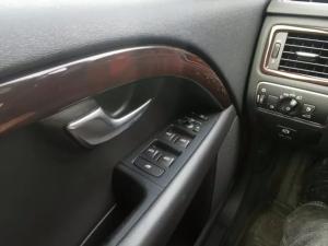 Melns Volvo XC70 2013 Kuldīga, ar dzinēja tilpumu 2.40 L un nobraukumu 312 tūkst. km par 11300 €, foto 15 vietnē AUTOMOTO.COM.LV