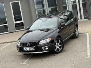Melns Volvo XC70 2013 Jūrmala, ar dzinēja tilpumu 2.40 L un nobraukumu 273 tūkst. km par 10950 €, foto  vietnē AUTOMOTO.COM.LV