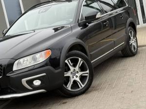Black Volvo XC70 2013 in Jurmala, with an engine capacity of 2.40 L and mileage of 273 thousand km for 10950 €, photo 4 on AUTOMOTO.COM.LV