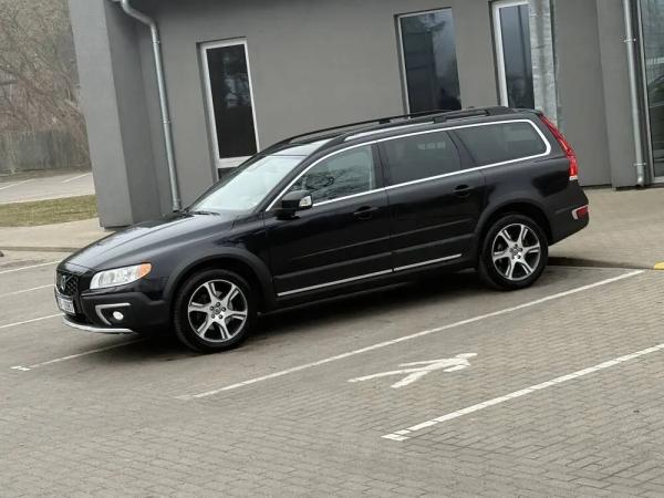 Melns Volvo XC70 2013 Jūrmala, ar dzinēja tilpumu 2.40 L un nobraukumu 273 tūkst. km par 10950 €, foto 4 vietnē AUTOMOTO.COM.LV