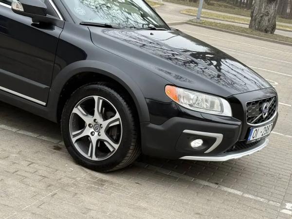 Melns Volvo XC70 2013 Jūrmala, ar dzinēja tilpumu 2.40 L un nobraukumu 273 tūkst. km par 10950 €, foto 8 vietnē AUTOMOTO.COM.LV