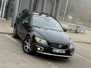 Black Volvo XC70 2013 in Jurmala, with an engine capacity of 2.40 L and mileage of 273 thousand km for 10950 €, photo 11 on AUTOMOTO.COM.LV