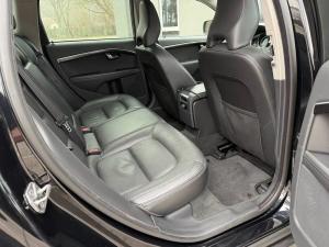 Black Volvo XC70 2013 in Jurmala, with an engine capacity of 2.40 L and mileage of 273 thousand km for 10950 €, photo 22 on AUTOMOTO.COM.LV