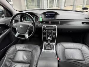 Black Volvo XC70 2013 in Jurmala, with an engine capacity of 2.40 L and mileage of 273 thousand km for 10950 €, photo 24 on AUTOMOTO.COM.LV