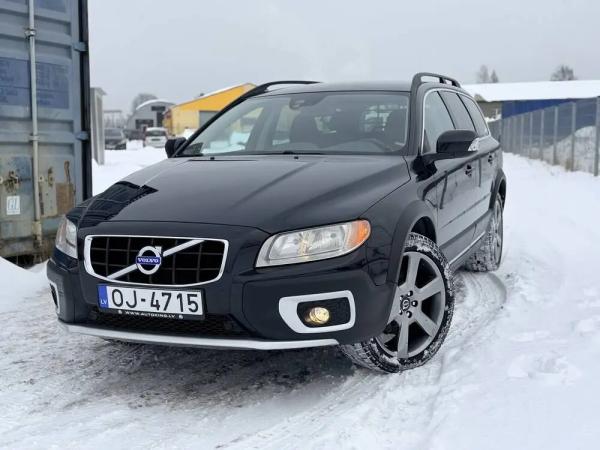 Melns Volvo XC70 2013 Rīga, ar dzinēja tilpumu 2.00 L un nobraukumu 301 tūkst. km par 9995 €, foto 3 vietnē AUTOMOTO.COM.LV