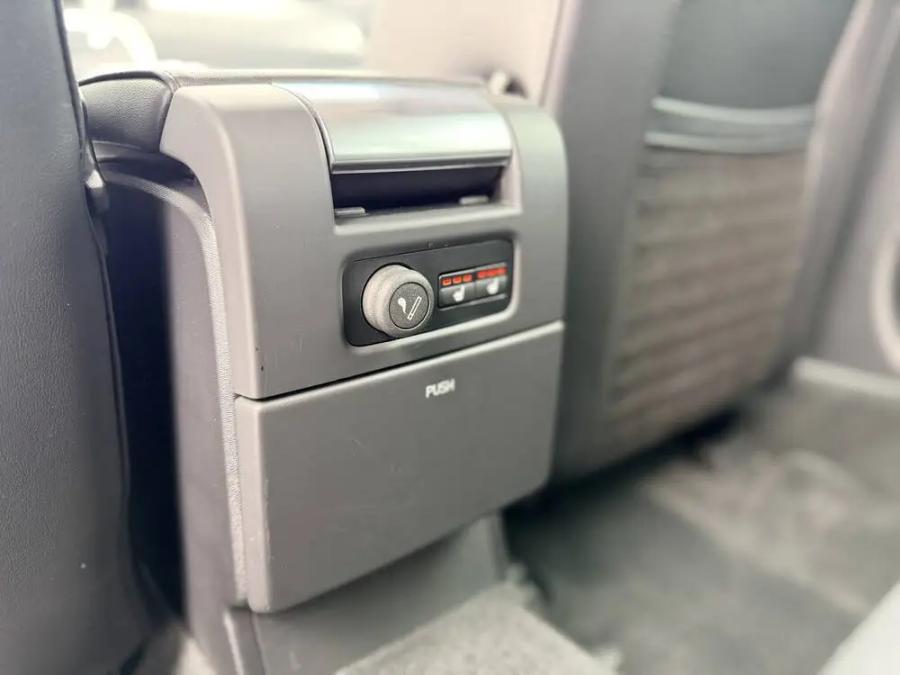 Melns Volvo XC70 2013 Rīga, ar dzinēja tilpumu 2.00 L un nobraukumu 301 tūkst. km par 9995 €, foto 9 vietnē AUTOMOTO.COM.LV
