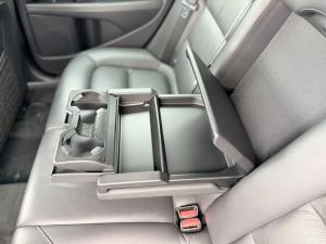Melns Volvo XC70 2013 Rīga, ar dzinēja tilpumu 2.00 L un nobraukumu 301 tūkst. km par 9995 €, foto 10 vietnē AUTOMOTO.COM.LV