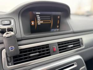 Melns Volvo XC70 2013 Rīga, ar dzinēja tilpumu 2.00 L un nobraukumu 301 tūkst. km par 9995 €, foto 15 vietnē AUTOMOTO.COM.LV