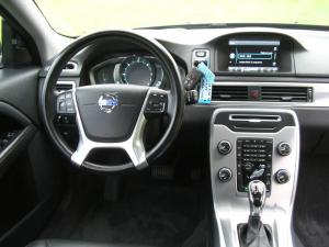 Melns Volvo XC70 2013 Sigulda, ar dzinēja tilpumu 2.40 L un nobraukumu 315 tūkst. km par 11950 €, foto 15 vietnē AUTOMOTO.COM.LV
