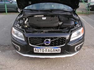 Melns Volvo XC70 2013 Sigulda, ar dzinēja tilpumu 2.40 L un nobraukumu 315 tūkst. km par 11950 €, foto 35 vietnē AUTOMOTO.COM.LV