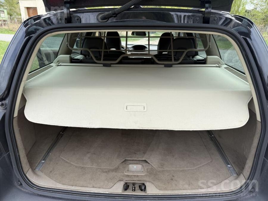 Melns Volvo XC70 2013 Rīga, ar dzinēja tilpumu 2.40 L un nobraukumu 201 tūkst. km par 6500 €, foto 11 vietnē AUTOMOTO.COM.LV