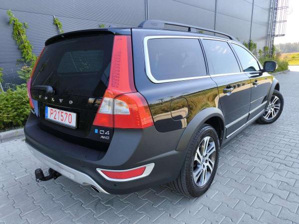 Melns Volvo XC70 2013 Viļņa, ar dzinēja tilpumu 2.40 L un nobraukumu 292 tūkst. km par 11400 €, foto 6 vietnē AUTOMOTO.COM.LV