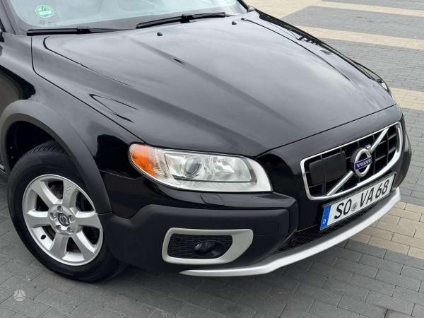 Melns Volvo XC70 2013 Jonava, ar dzinēja tilpumu 2.40 L un nobraukumu 312 tūkst. km par 10499 €, foto 2 vietnē AUTOMOTO.COM.LV