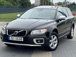Black Volvo XC70 2013 in Jonava, with an engine capacity of 2.40 L and mileage of 312 thousand km for 10499 €, photo 5 on AUTOMOTO.COM.LV
