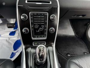 Black Volvo XC70 2013 in Jonava, with an engine capacity of 2.40 L and mileage of 312 thousand km for 10499 €, photo 26 on AUTOMOTO.COM.LV