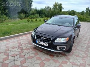 Black Volvo XC70 2013 in Ludza, with an engine capacity of 2.40 L and mileage of 204 thousand km for 8500 €, photo  on AUTOMOTO.COM.LV