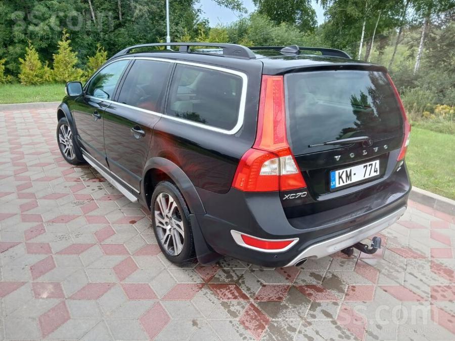 Melns Volvo XC70 2013 Ludza, ar dzinēja tilpumu 2.40 L un nobraukumu 204 tūkst. km par 8500 €, foto 3 vietnē AUTOMOTO.COM.LV
