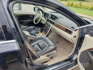Melns Volvo XC70 2013 Ludza, ar dzinēja tilpumu 2.40 L un nobraukumu 204 tūkst. km par 8500 €, foto 6 vietnē AUTOMOTO.COM.LV
