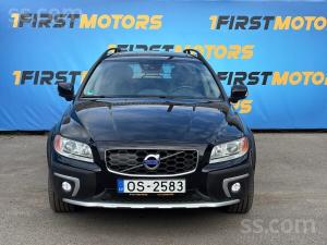 Black Volvo XC70 2013 in Riga, with an engine capacity of 2.40 L and mileage of 319 thousand km for 10650 €, photo 4 on AUTOMOTO.COM.LV