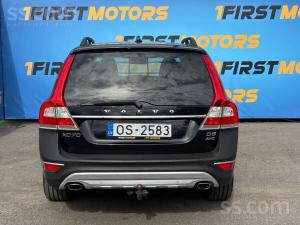 Black Volvo XC70 2013 in Riga, with an engine capacity of 2.40 L and mileage of 319 thousand km for 10650 €, photo 5 on AUTOMOTO.COM.LV