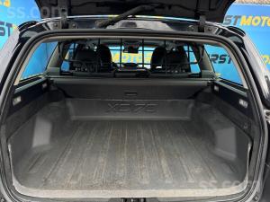 Black Volvo XC70 2013 in Riga, with an engine capacity of 2.40 L and mileage of 319 thousand km for 10650 €, photo 19 on AUTOMOTO.COM.LV