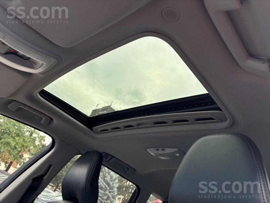 Black Volvo XC70 2013 in Riga, with an engine capacity of 2.40 L and mileage of 319 thousand km for 10650 €, photo 21 on AUTOMOTO.COM.LV
