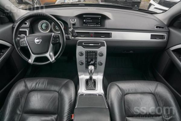 Volvo XC70 2013 in Riga on AUTOMOTO.COM.LV Black Volvo XC70 2013 in Riga, with an engine capacity of 2.40 L and mileage of 305 thousand km for 7990 €, photo 11 on AUTOMOTO.COM.LV