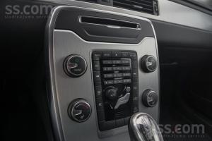 Melns Volvo XC70 2013 Rīga, ar dzinēja tilpumu 2.40 L un nobraukumu 305 tūkst. km par 7990 €, foto 17 vietnē AUTOMOTO.COM.LV