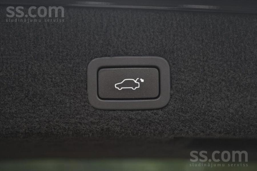 Melns Volvo XC70 2013 Rīga, ar dzinēja tilpumu 2.40 L un nobraukumu 305 tūkst. km par 7990 €, foto 24 vietnē AUTOMOTO.COM.LV