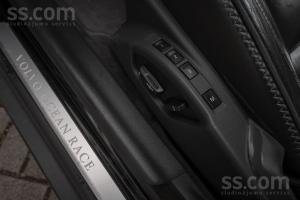 Black Volvo XC70 2013 in Jelgava, with an engine capacity of 2.40 L and mileage of 267 thousand km for 9700 €, photo 10 on AUTOMOTO.COM.LV