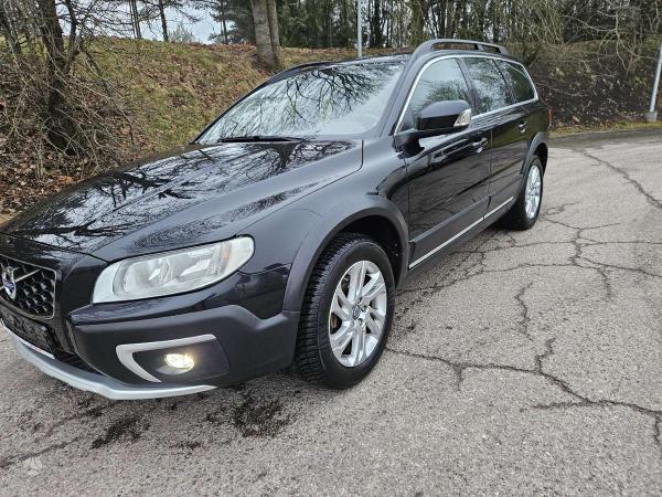 Melns Volvo XC70 2014 Alīta, ar dzinēja tilpumu 1.98 L un nobraukumu 267 tūkst. km par 6999 €, foto 1 vietnē AUTOMOTO.COM.LV