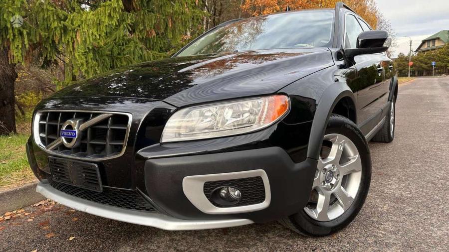 Melns Volvo XC70 2014 Viļņa, ar dzinēja tilpumu 2.40 L un nobraukumu 256 tūkst. km par 8090 €, foto 1 vietnē AUTOMOTO.COM.LV