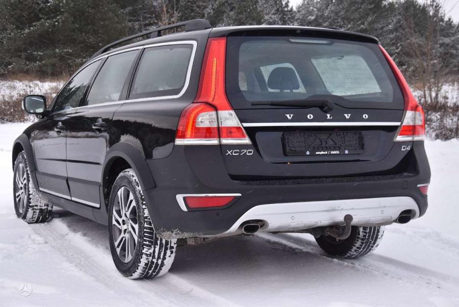Melns Volvo XC70 2014 Viļņa, ar dzinēja tilpumu 1.97 L un nobraukumu 268 tūkst. km par 10500 €, foto 5 vietnē AUTOMOTO.COM.LV
