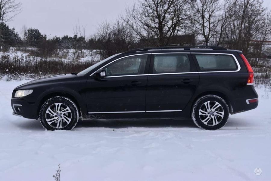 Melns Volvo XC70 2014 Viļņa, ar dzinēja tilpumu 1.97 L un nobraukumu 268 tūkst. km par 10500 €, foto 8 vietnē AUTOMOTO.COM.LV