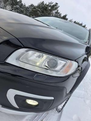 Melns Volvo XC70 2014 Viļņa, ar dzinēja tilpumu 1.97 L un nobraukumu 268 tūkst. km par 10500 €, foto 28 vietnē AUTOMOTO.COM.LV