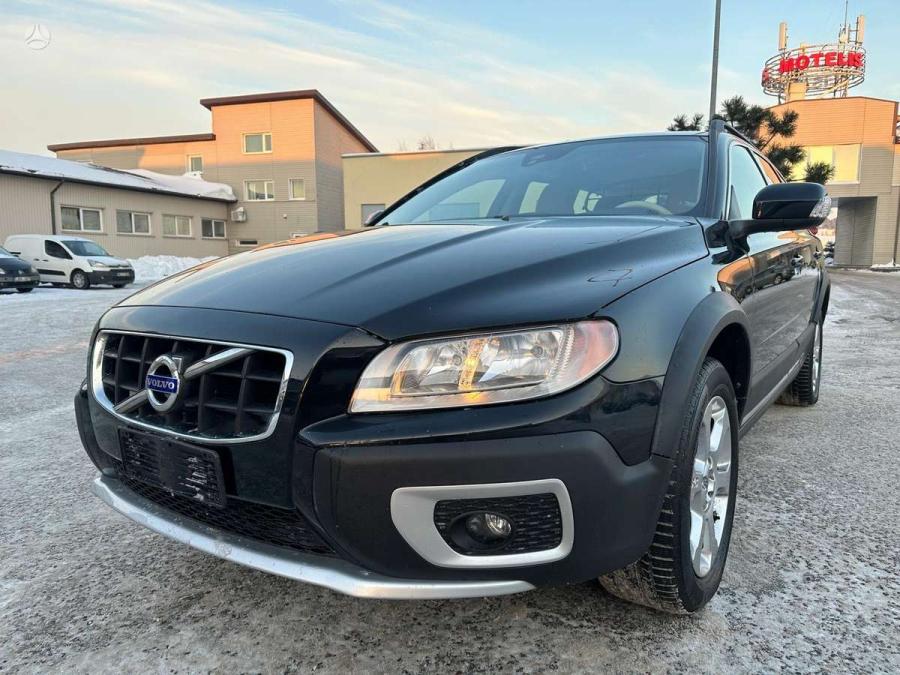 Melns Volvo XC70 2014 Viļņa, ar dzinēja tilpumu 2.40 L un nobraukumu 256 tūkst. km par 8350 €, foto 12 vietnē AUTOMOTO.COM.LV