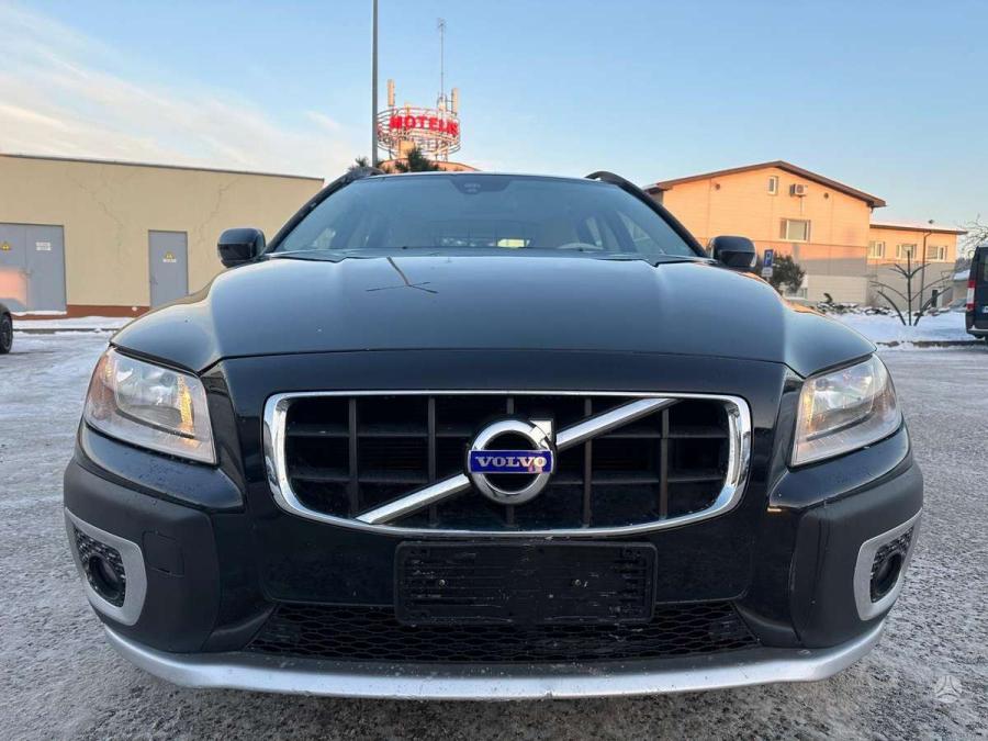 Melns Volvo XC70 2014 Viļņa, ar dzinēja tilpumu 2.40 L un nobraukumu 256 tūkst. km par 8350 €, foto 13 vietnē AUTOMOTO.COM.LV