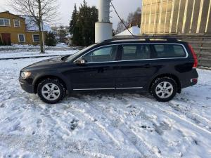 Black Volvo XC70 2014 in Telschi, with an engine capacity of 2.40 L and mileage of 288 thousand km for 8700 €, photo 2 on AUTOMOTO.COM.LV