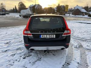 Black Volvo XC70 2014 in Telschi, with an engine capacity of 2.40 L and mileage of 288 thousand km for 8700 €, photo 4 on AUTOMOTO.COM.LV