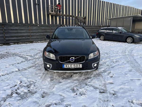 Melns Volvo XC70 2014 Telšiai, ar dzinēja tilpumu 2.40 L un nobraukumu 288 tūkst. km par 8700 €, foto 8 vietnē AUTOMOTO.COM.LV